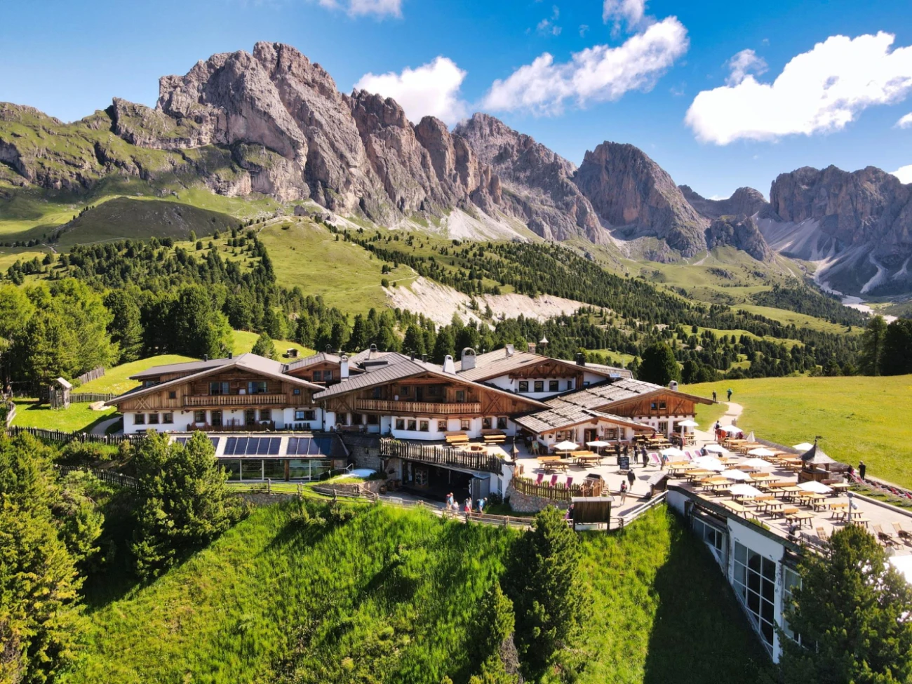 ᐅ Almhotel Col Raiser Bergrestaurant, St. Christina in Gröden ...